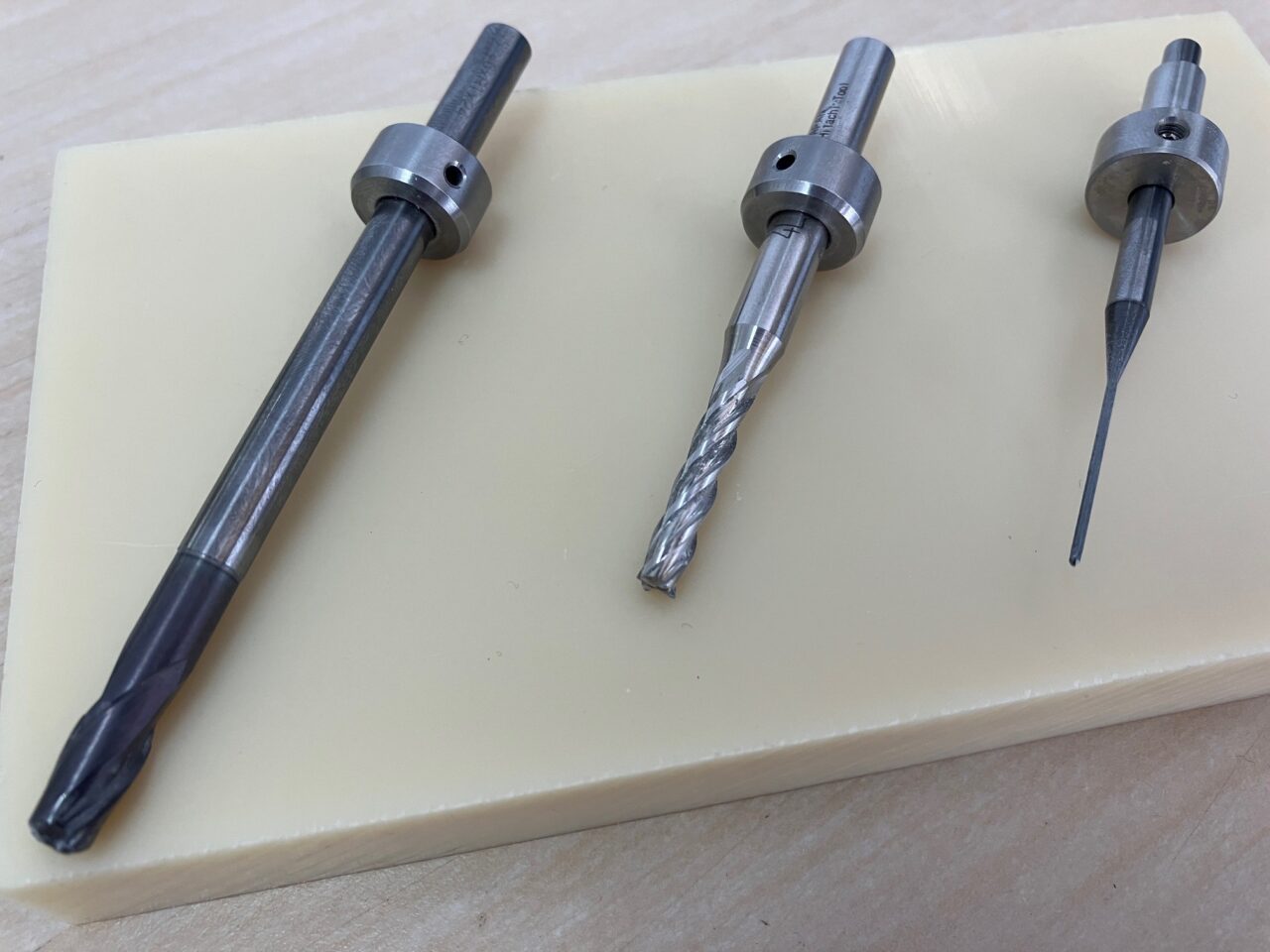 【入社1年目】MODELA MDX-50を使って加工してみた | 株式会社テクノソリューションズ